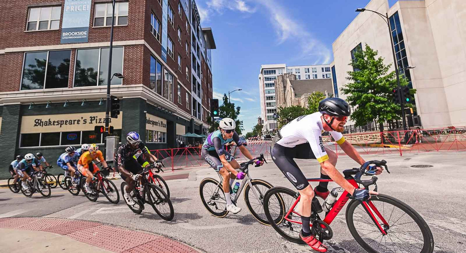 Criterium at the Columns – CycleX Bike Shop